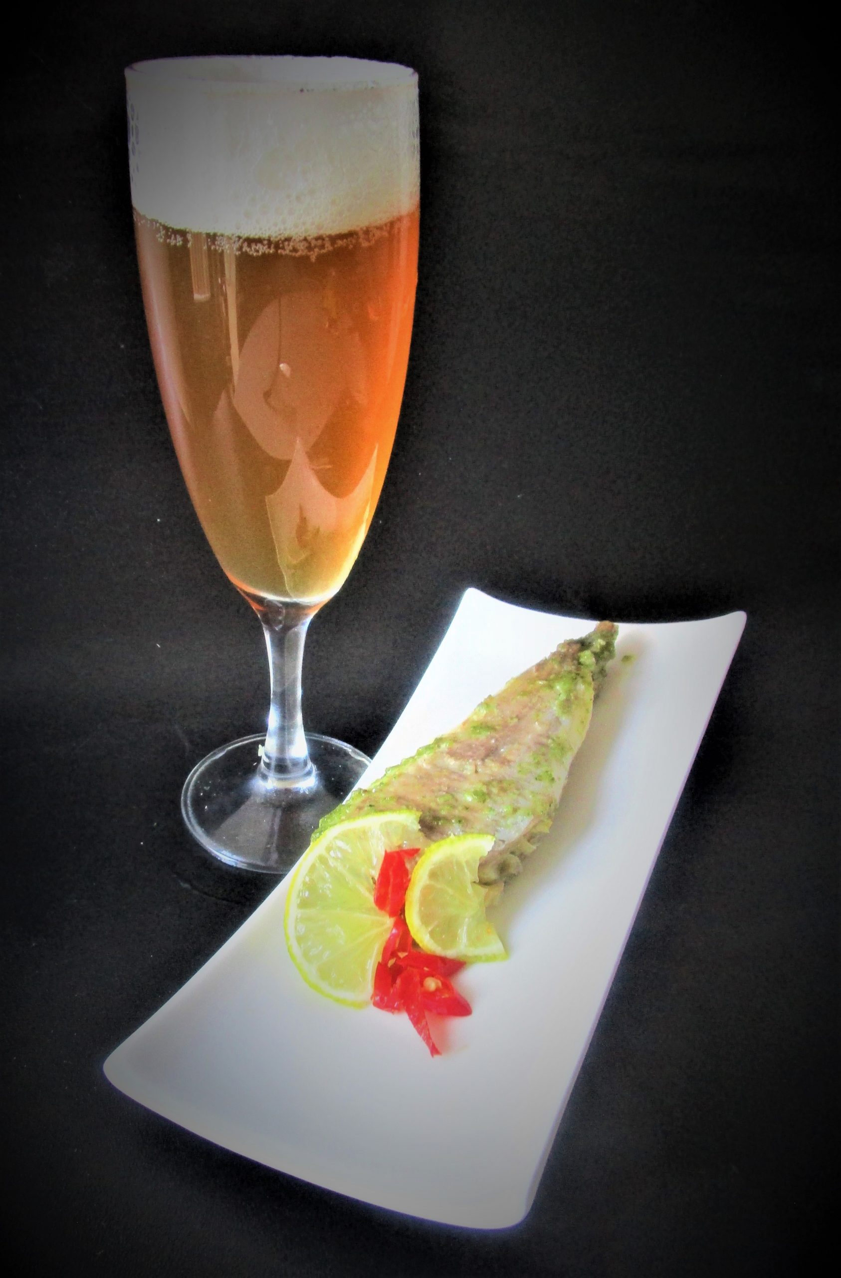 Filets van horsmakreel met knoflook, bladpeterselie en limoensap - Bier ...