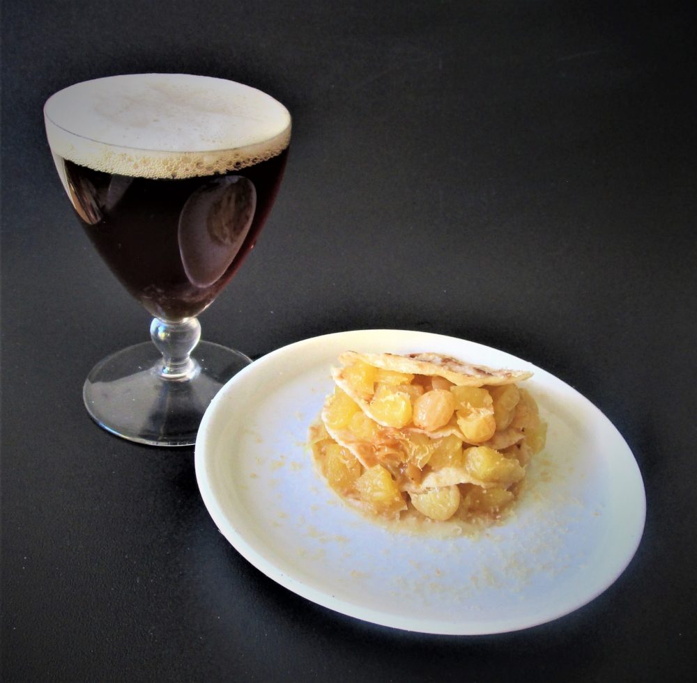 Flensjestaart met ananas, rozijntjes en kokos - Bier Cuisine